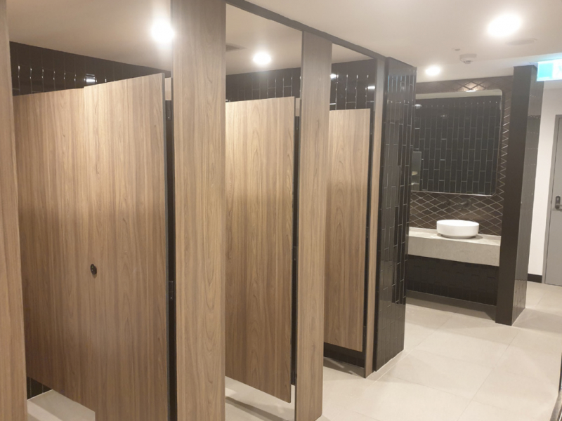 Toilet and Shower Partitions | Duracube